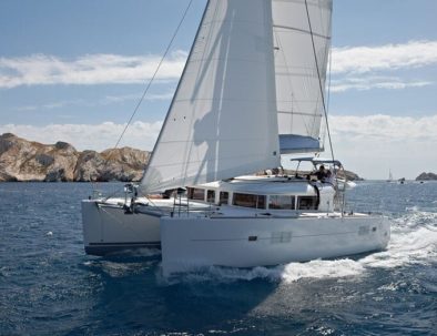 Catamaran The New Manta 40ft - Playa Flamingo - Pacifica Vacations